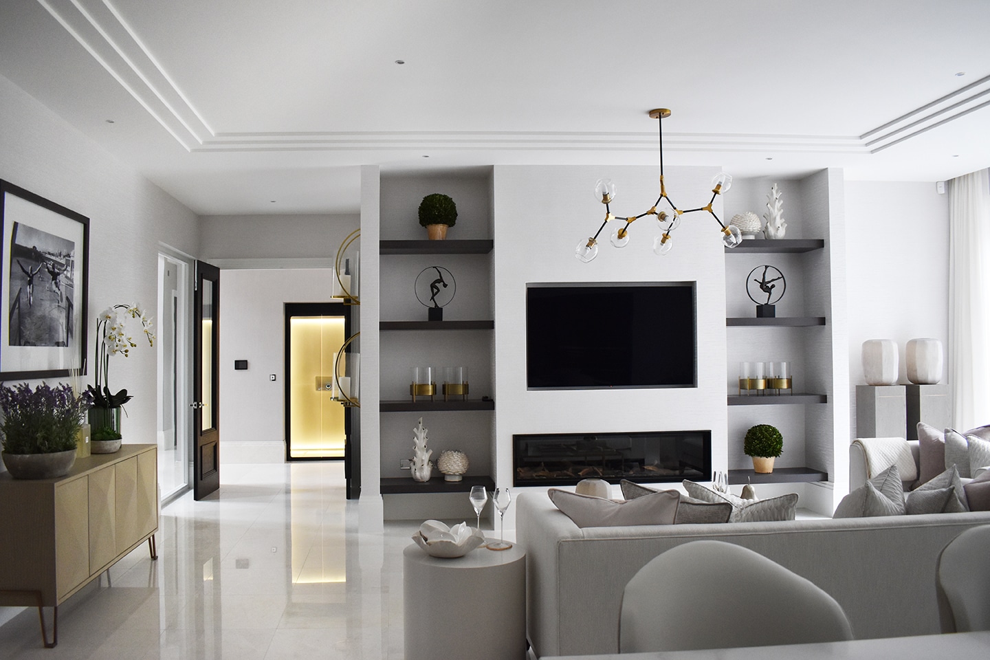 Home Lift Design Ideas | Installation & the Best Designs for You