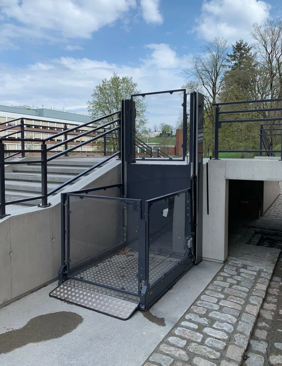 Commercial Lifts | The Leading UK Supplier of Platform Solutions